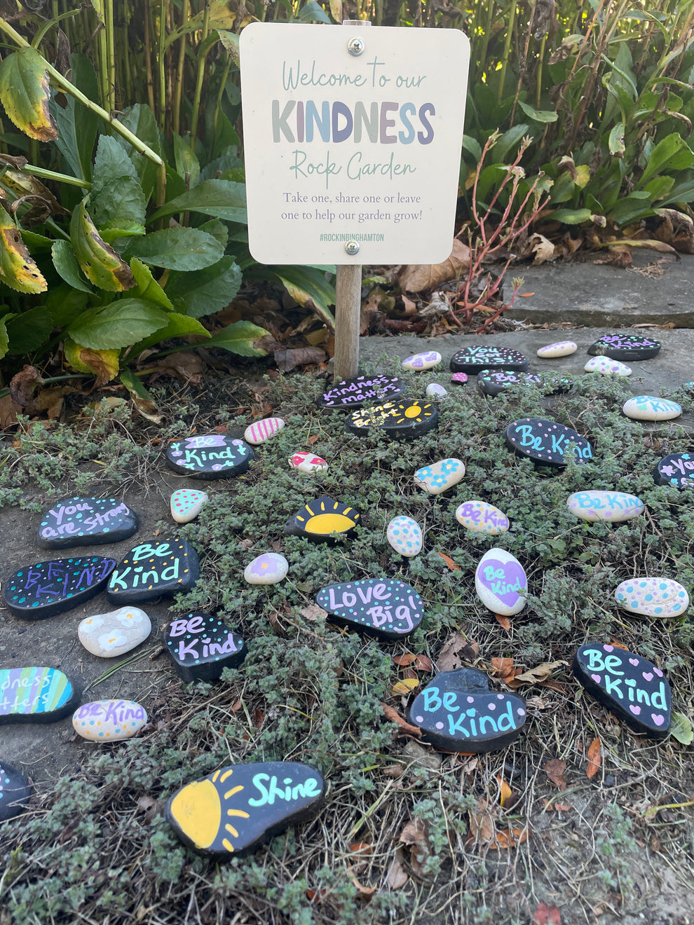 Kindness Rock Garden Sign - Green | 6x6 Inch Metal Stake – Kindness ...